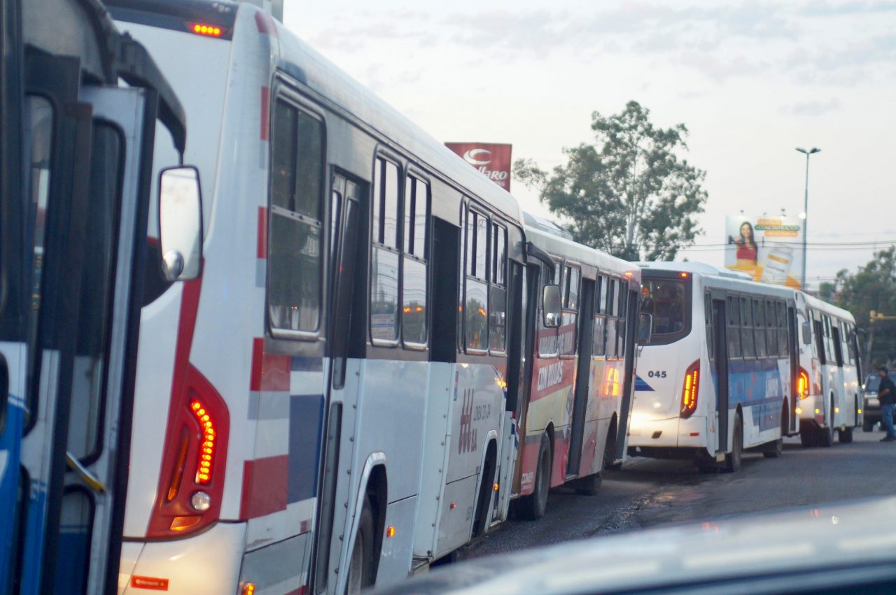 MOPC habilitó este lunes el carril exclusivo para buses sobre la ...