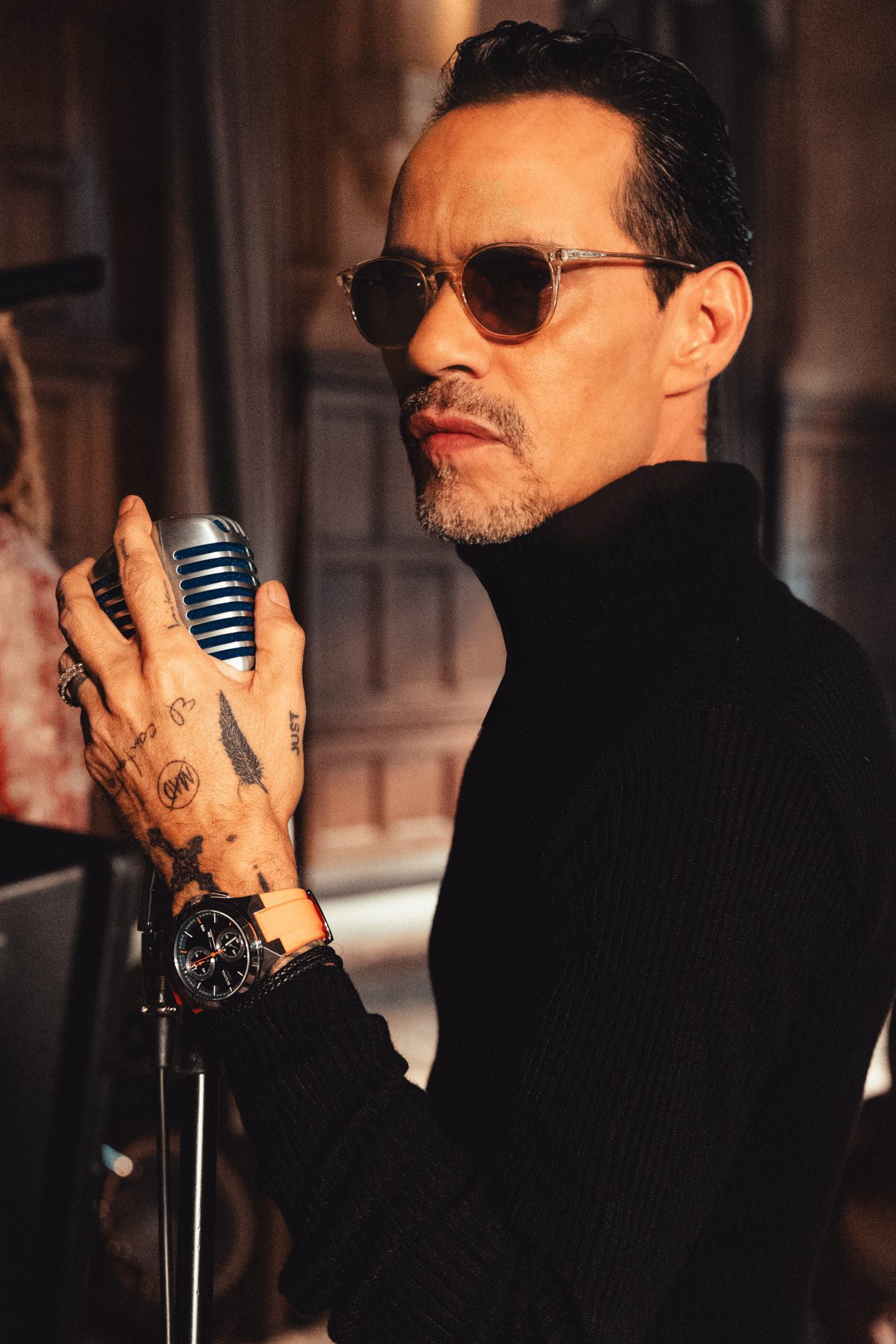 Marc Anthony cautiva a sus fanáticos con "Punta Cana", su más reciente ...